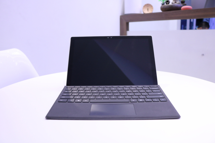 Surface Pro 4 ( i5/4GB/128GB ) + Type Cover - Cùng khám phá những thông ...